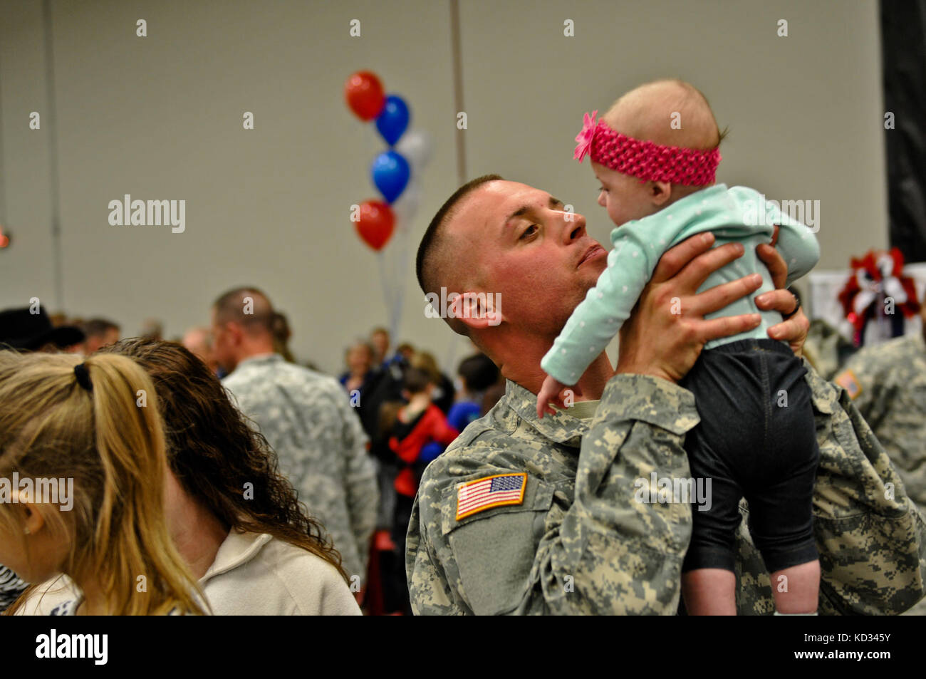 Family and friends welcome home U.S. Soldiers, assigned to the South ...