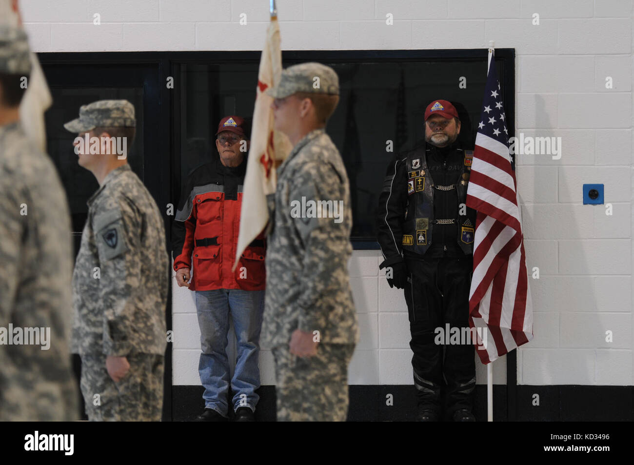 U.S. Soldiers in the 351st Aviation Support Battalion (ASB), S.C. Army ...