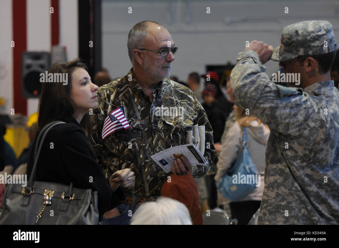 Family and friends of U.S. Soldiers assigned to the 351st Aviation ...