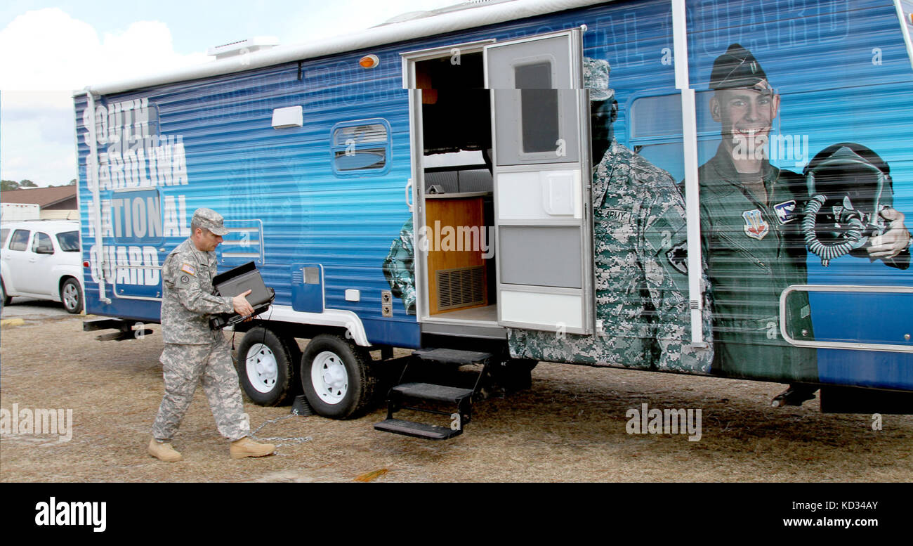 South Carolina National Guardsmen Sgt. Kevin Pickering, 108th Public ...