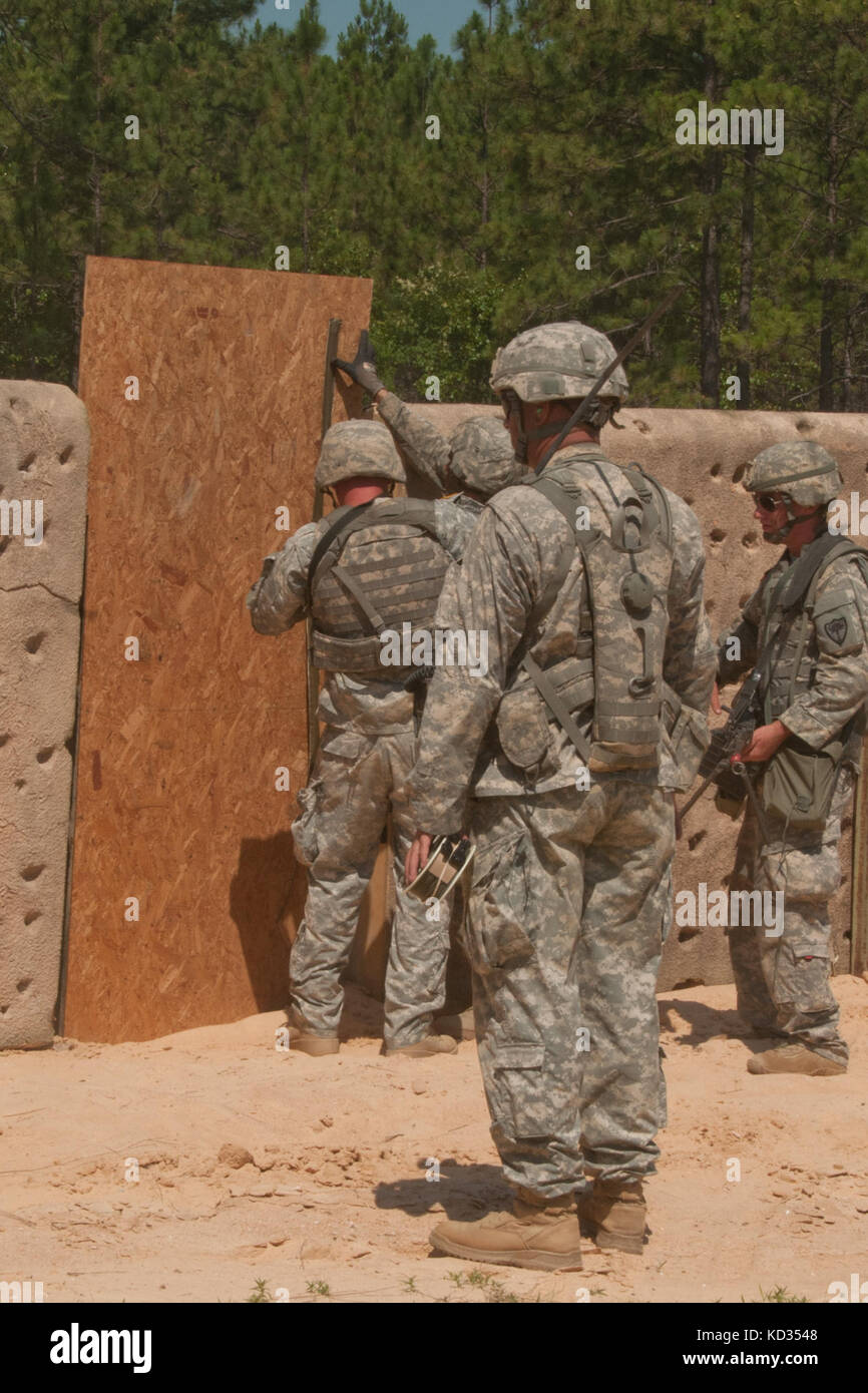 Combat engineers with combat engineer battalion hi-res stock ...