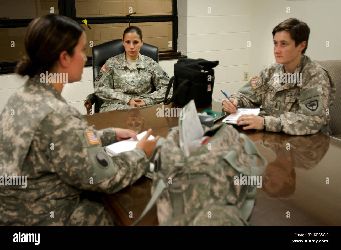 U.S. Army Chief Warrant Officer Deborah Glenn, Company B, 1-151st ...