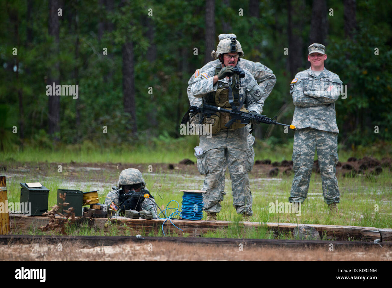 Route clearance exercise hi-res stock photography and images - Alamy