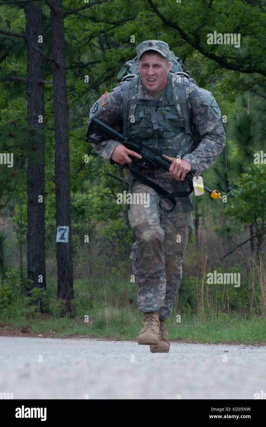 U.S. Army Sgt. Nicholas Ray, 1163rd Army Medical Command, Kentucky Army ...