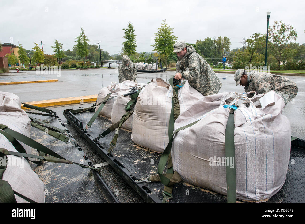 Army soldiers from alpha hi-res stock photography and images - Alamy