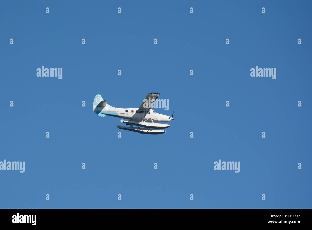 Seaplane, flying over Vancouver, Canada Stock Photo - Alamy