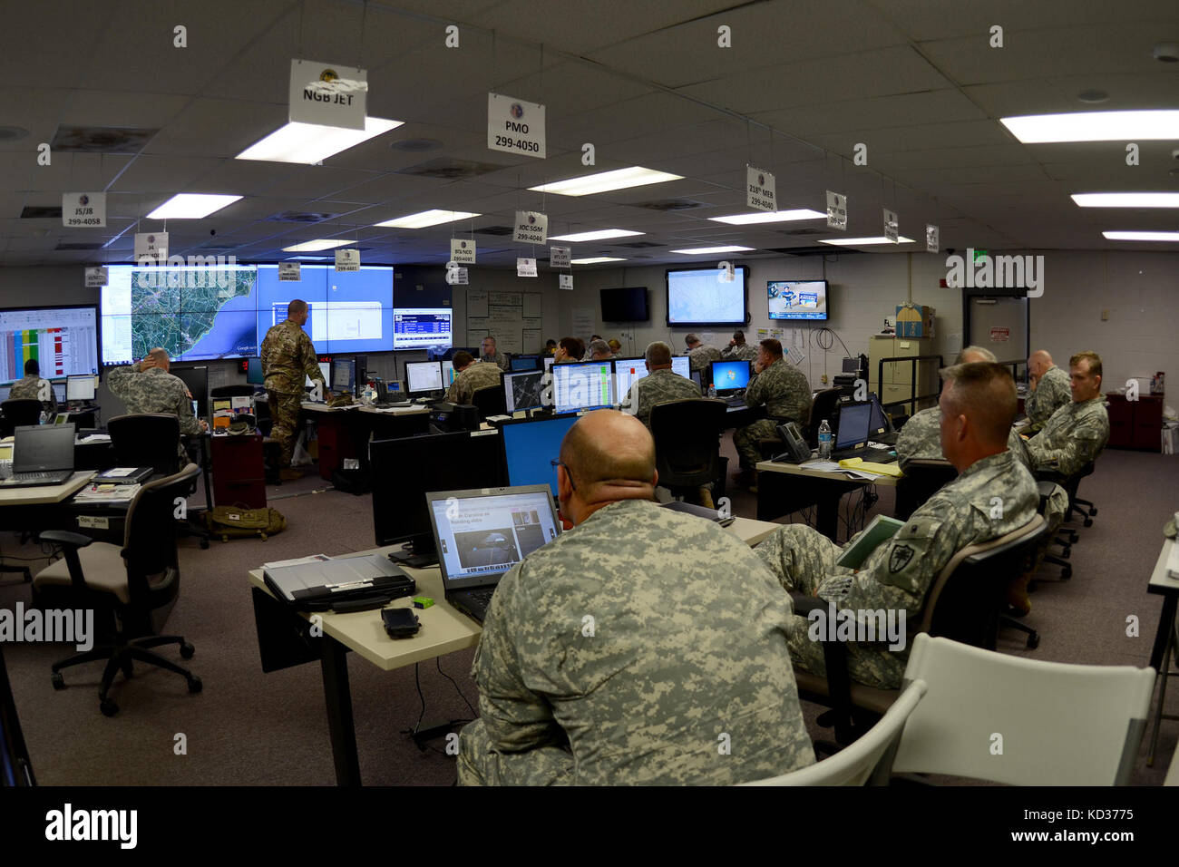 Navy operations support center hi-res stock photography and images - Alamy