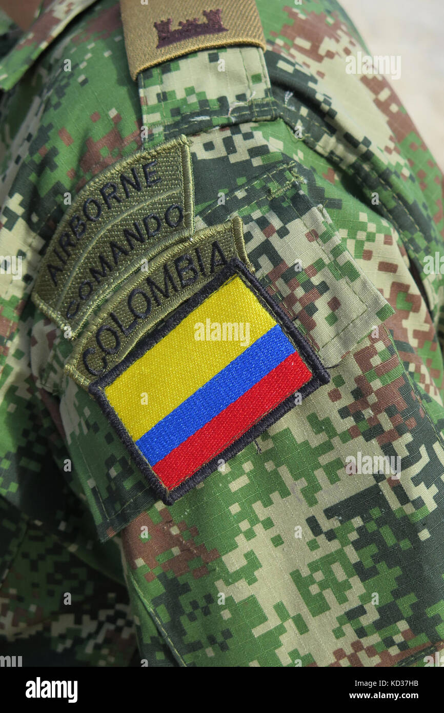 Colombian Army engineers tour the Columbia Canal in South Carolina ...