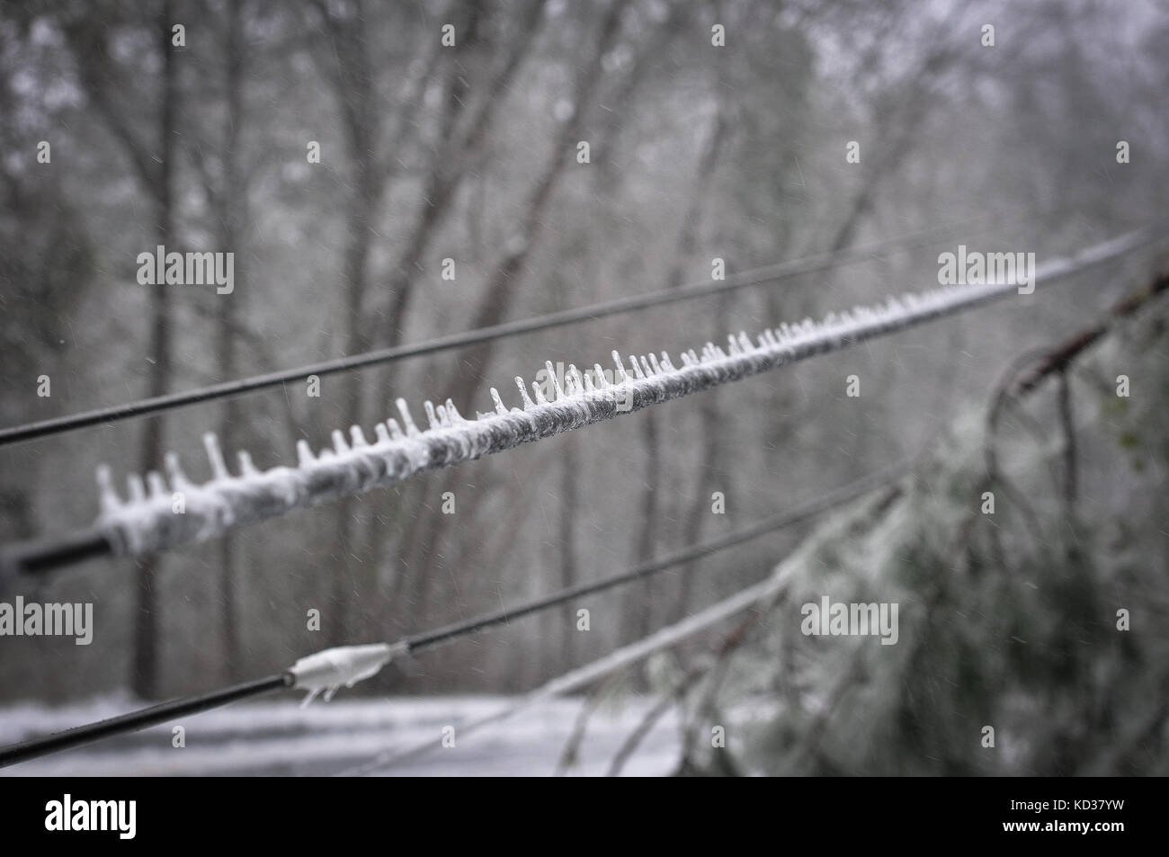 Wind, ice, and snow affect traffic and deny access to many secondary ...