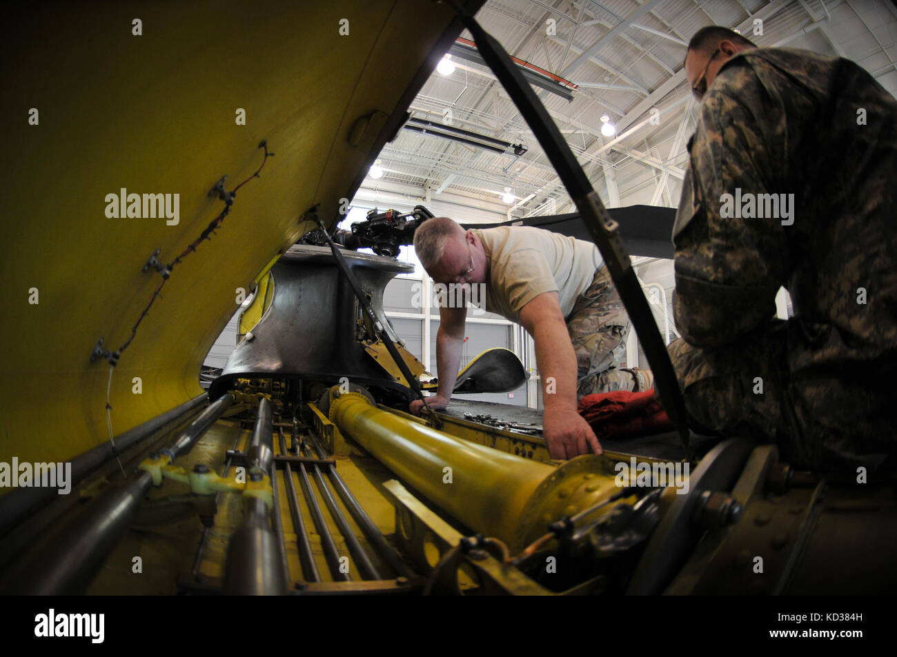 2 4 general support aviation battalion hi-res stock photography and ...