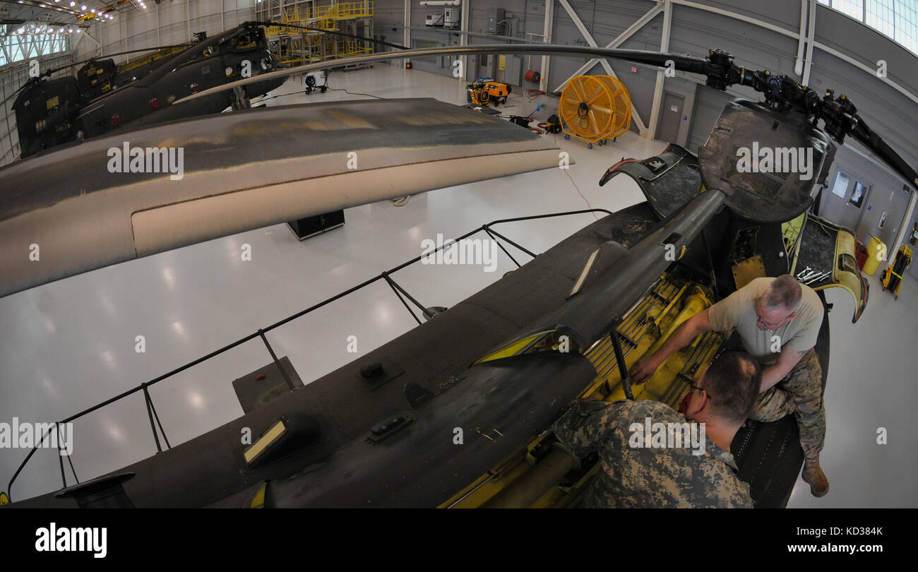 2 4 general support aviation battalion hi-res stock photography and ...