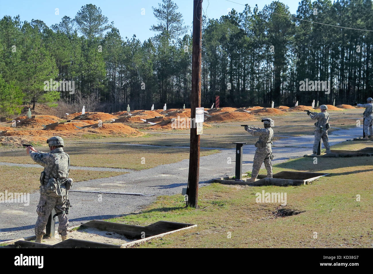 Familiarization firing range hi-res stock photography and images - Alamy