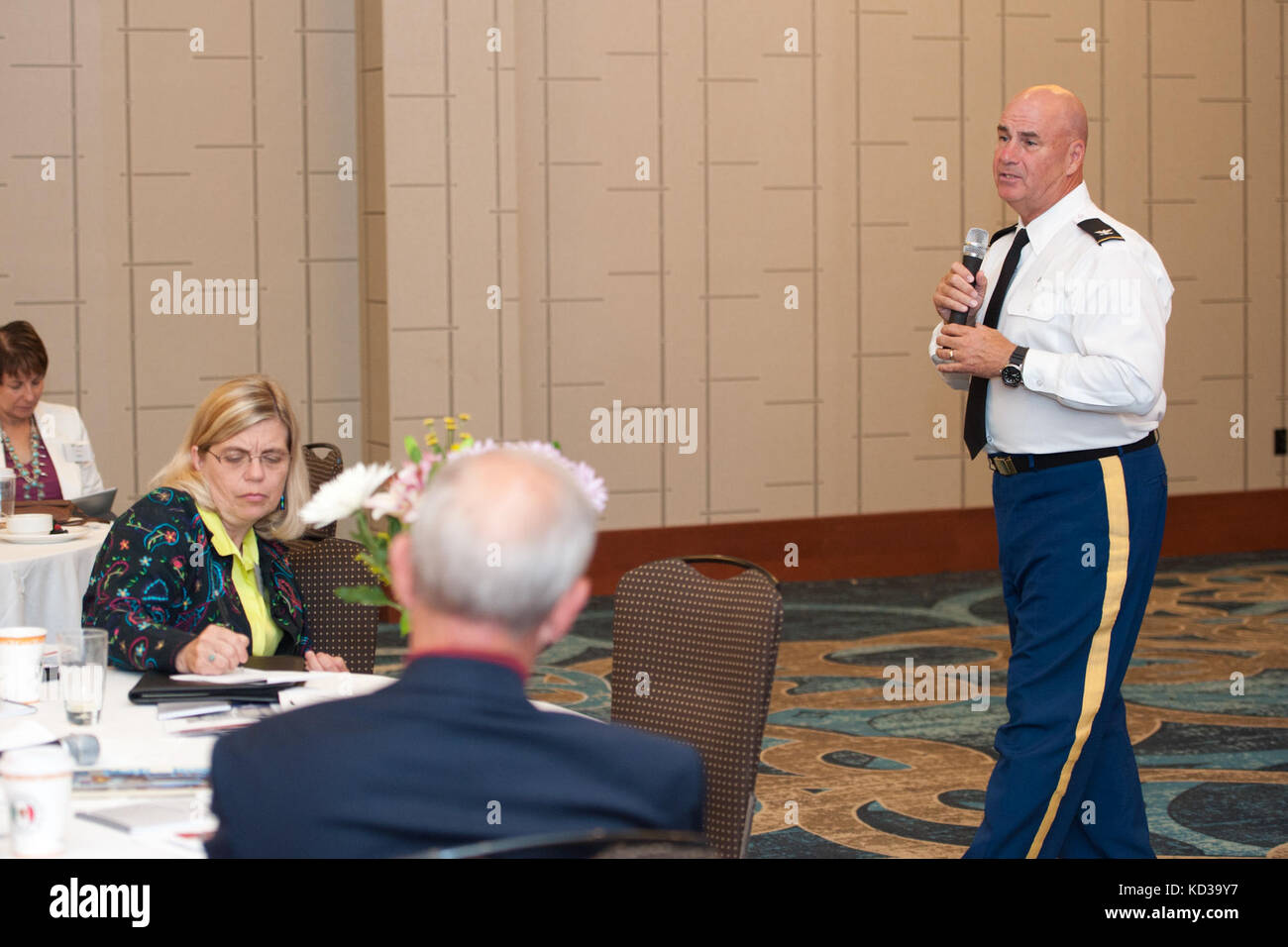 U.S. Army Chaplain (Col.) Steve Shugart, S.C. National Guard, talks to ...