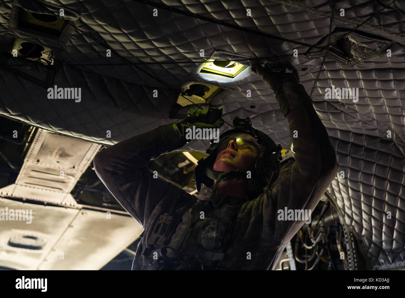 F 15 crew chief hi-res stock photography and images - Alamy