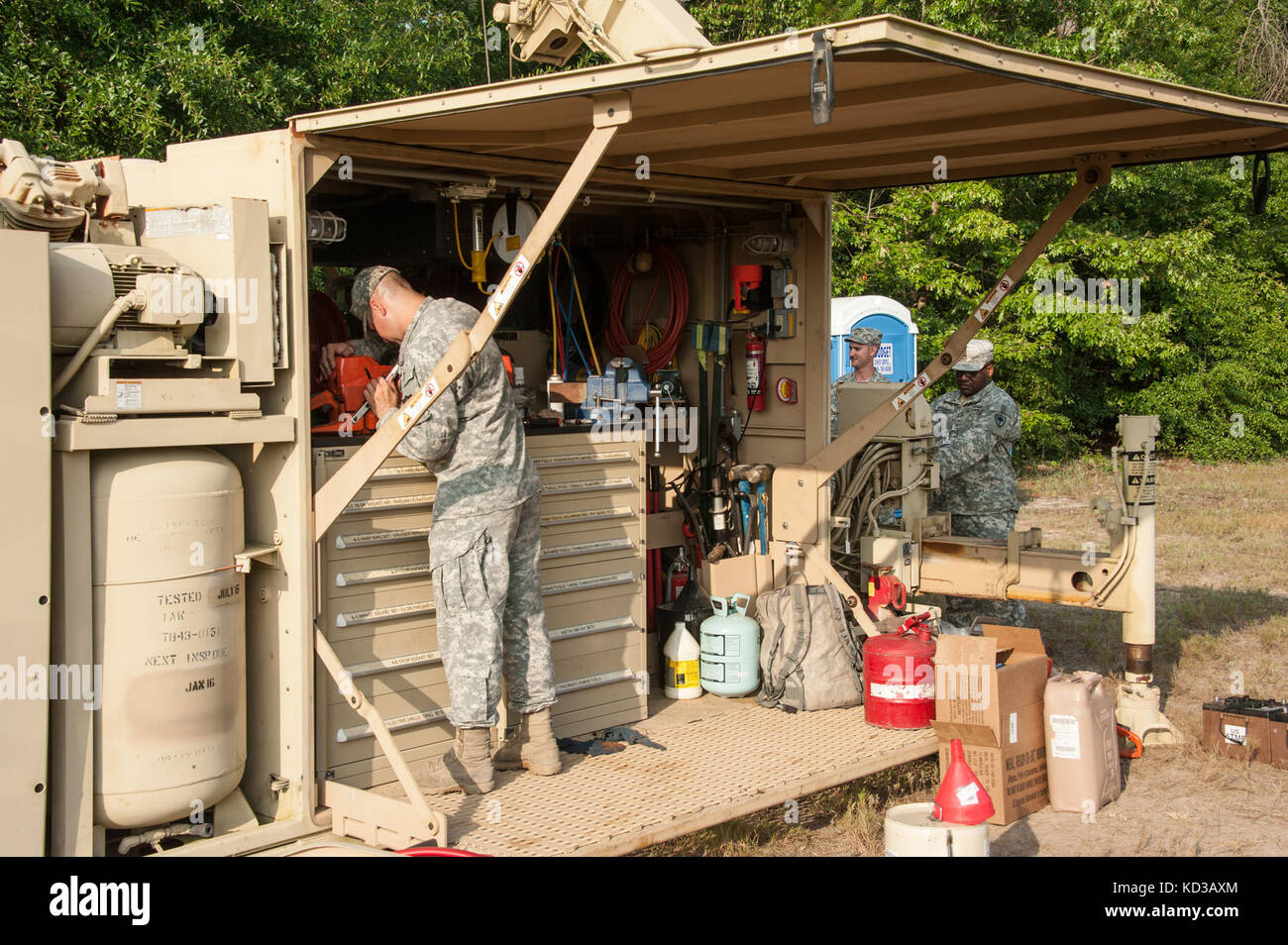 124th civil engineers hi-res stock photography and images - Alamy