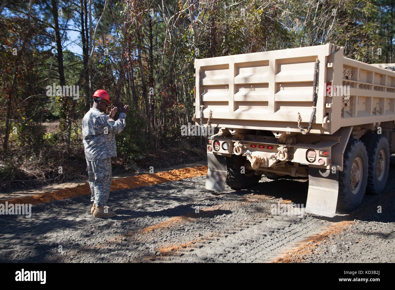 U.S. Soldiers from the South Carolina National Guard's 218th Regiment ...