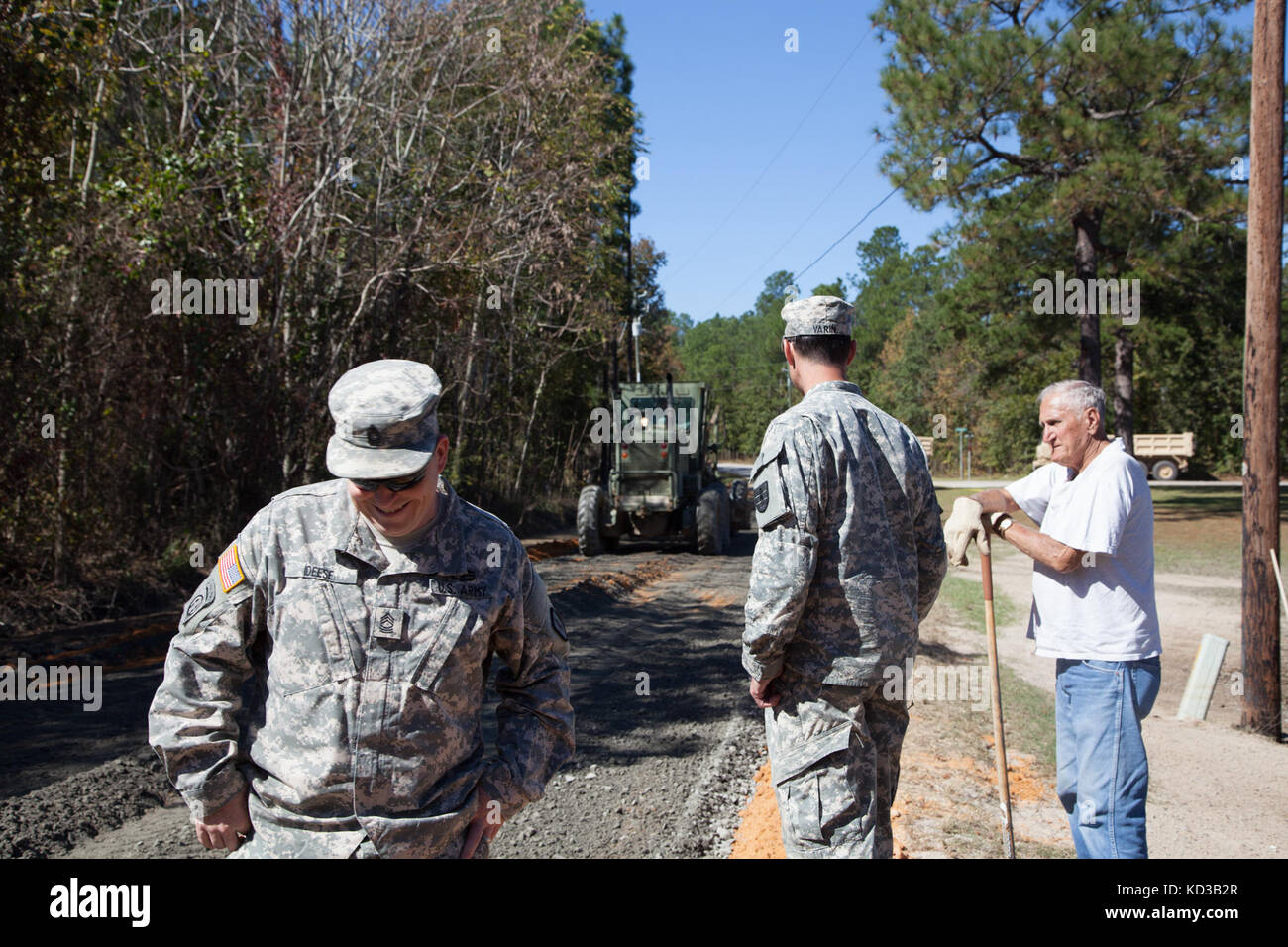 U.S. Soldiers from the South Carolina National Guard's 218th Regiment ...