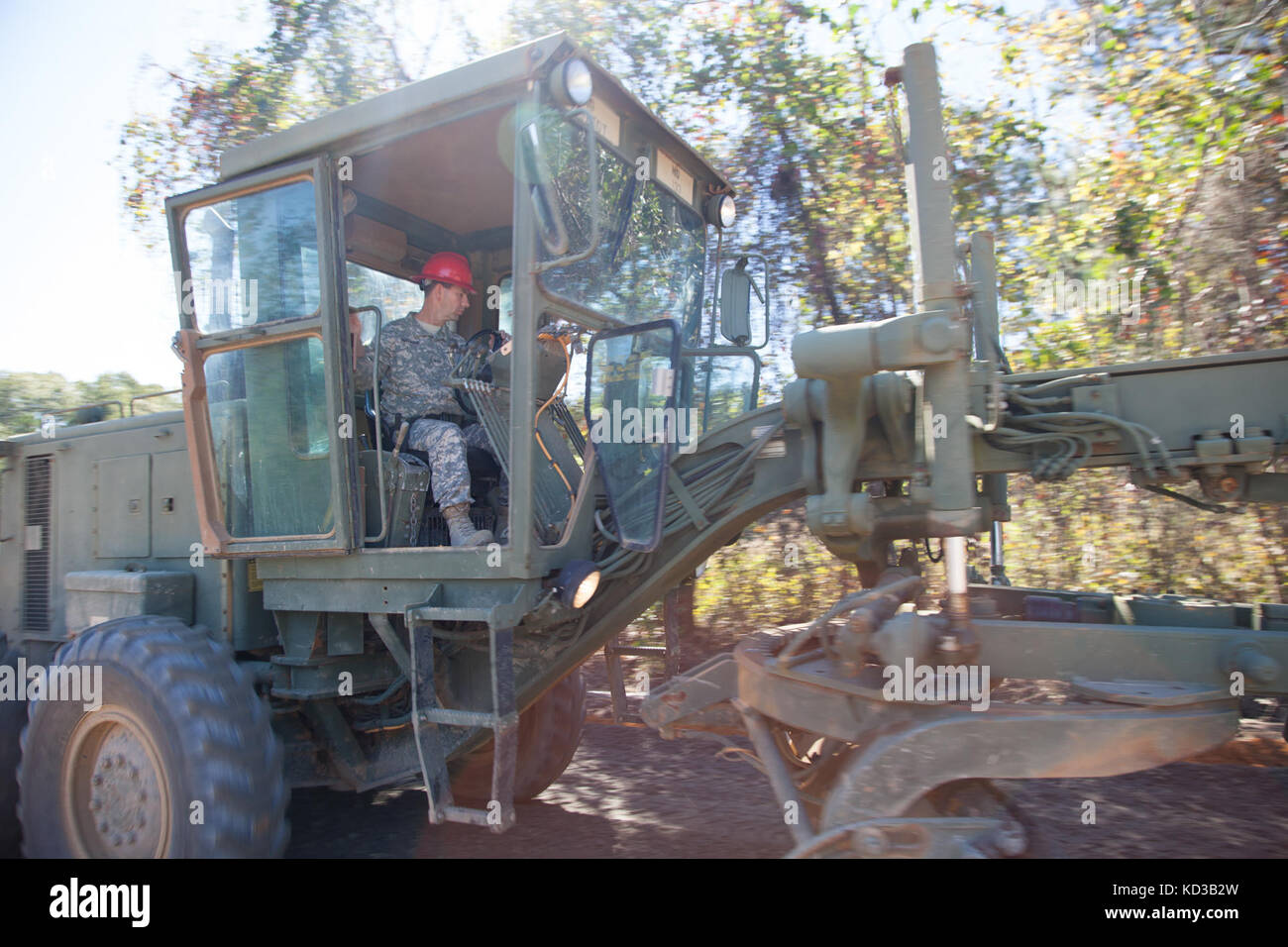 U.S. Soldiers from the South Carolina National Guard's 218th Regiment ...