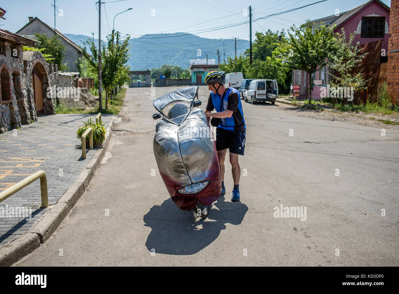 Human occupied vehicle hi-res stock photography and images - Alamy