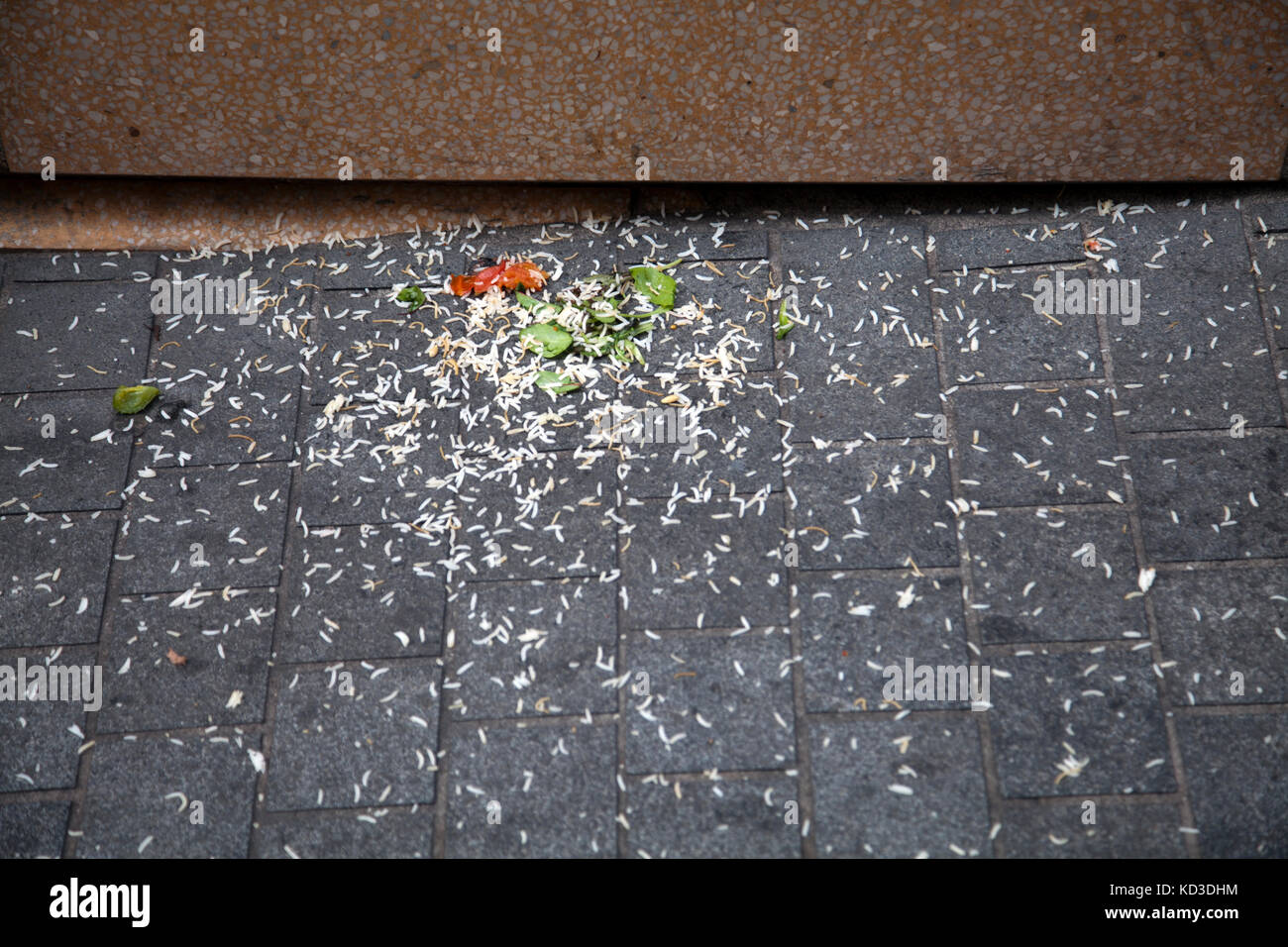 Food spill floor hi-res stock photography and images - Alamy