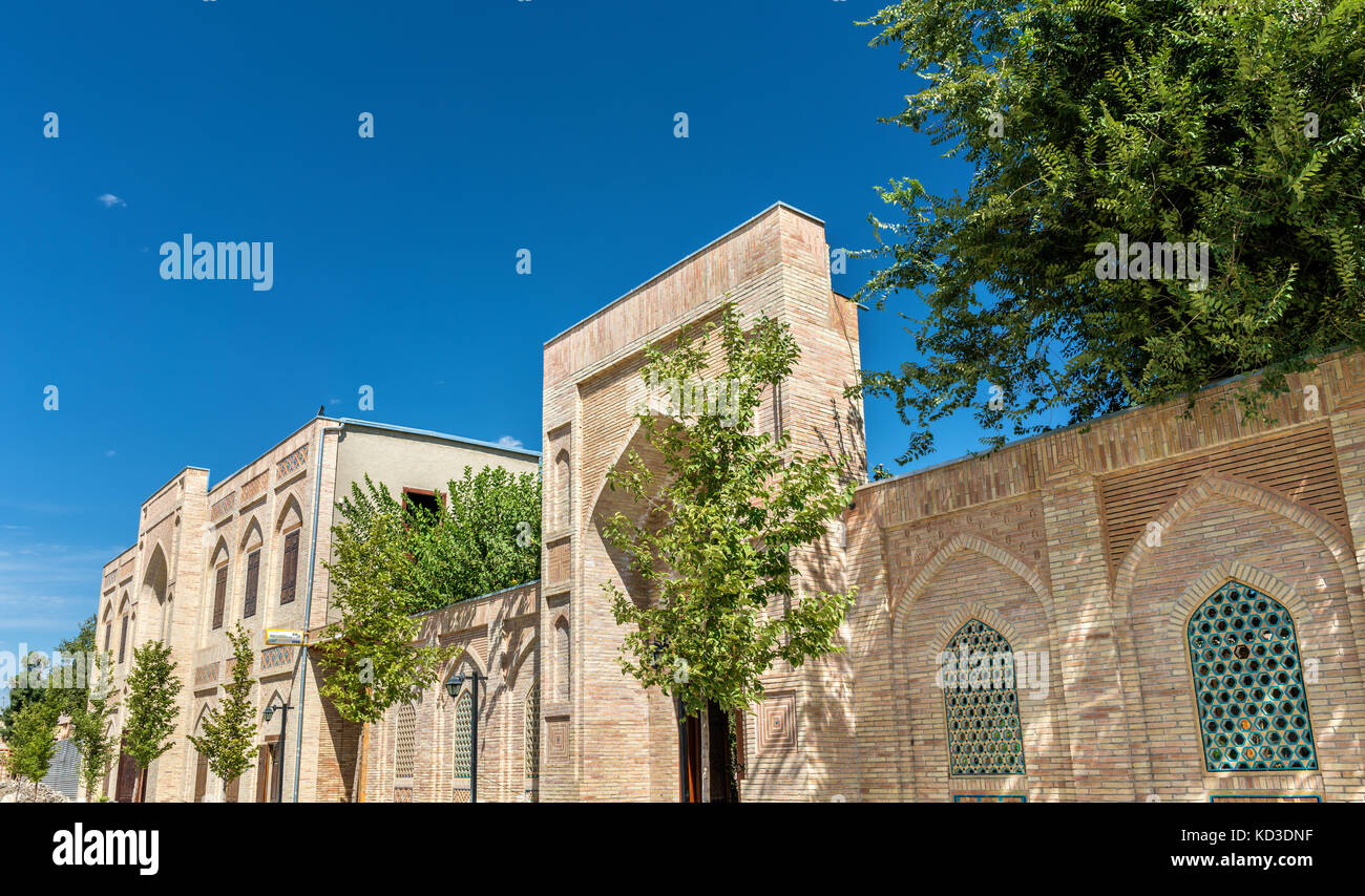 Traditional houses in the old town of Bukhara, Uzbekistan Stock Photo ...