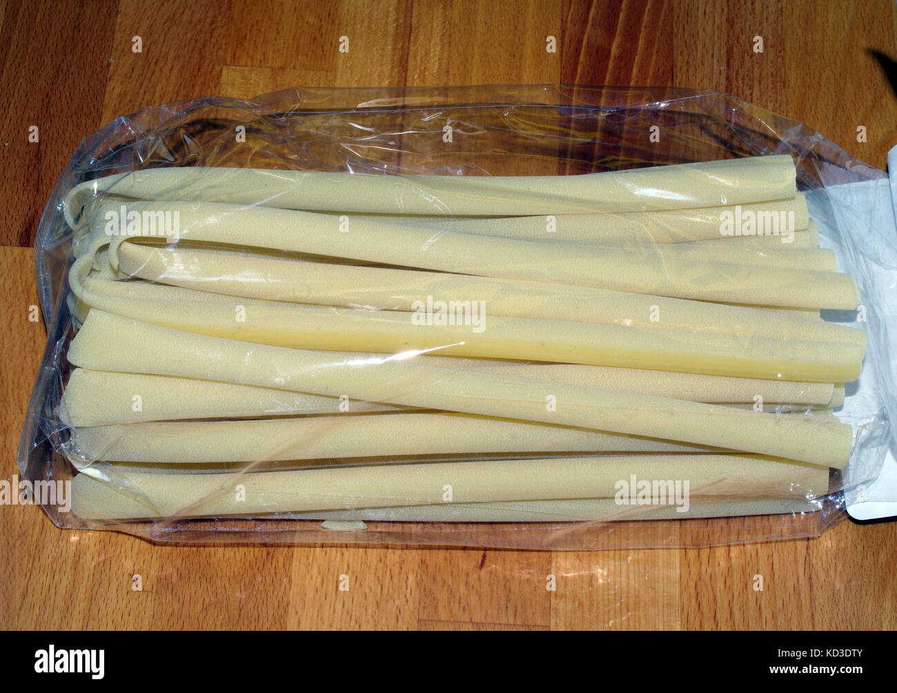 Candele, traditional pasta of Puglia (Italy Stock Photo - Alamy