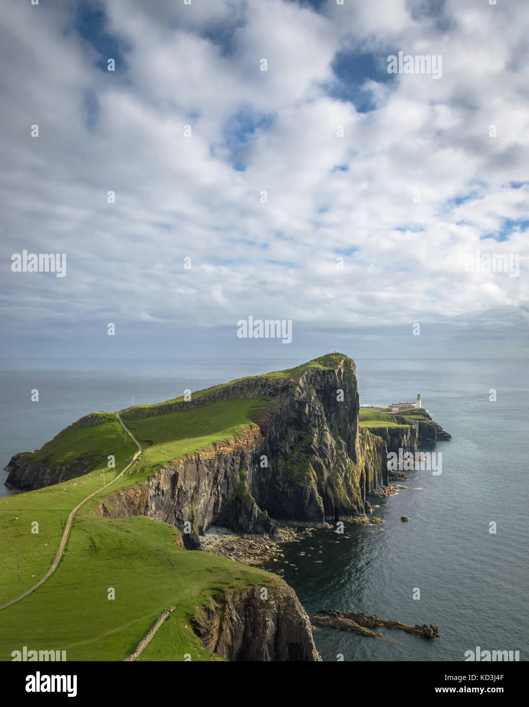 Neist Point dramatic cliffs in Isle of Skye, Scotland Stock Photo - Alamy