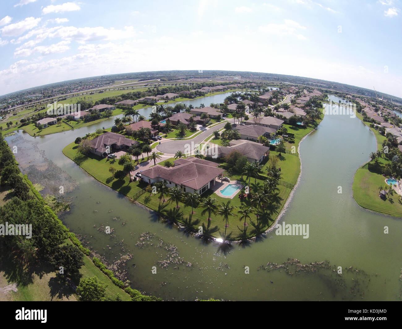 Aerial view waterfront neighborhood lake hi-res stock photography and ...