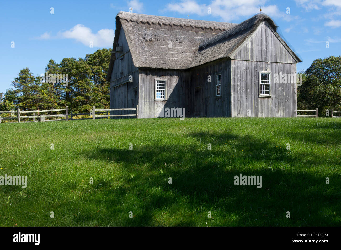 A thatch roofed barn in Yarmouth Port, Massachusetts, Cape Cod, USA ...