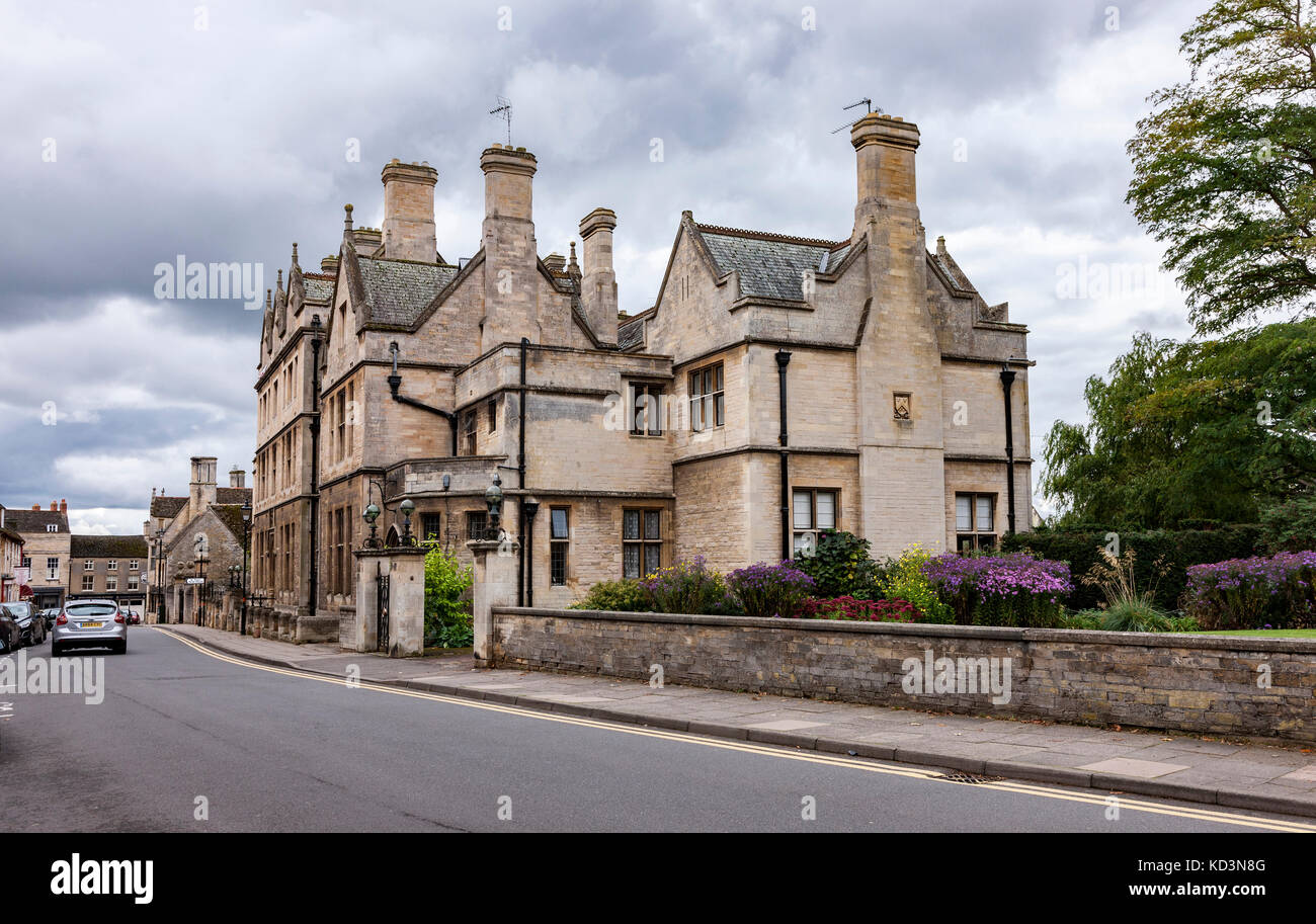 Oundle School, a boarding and day school, Georgian style buildings ...