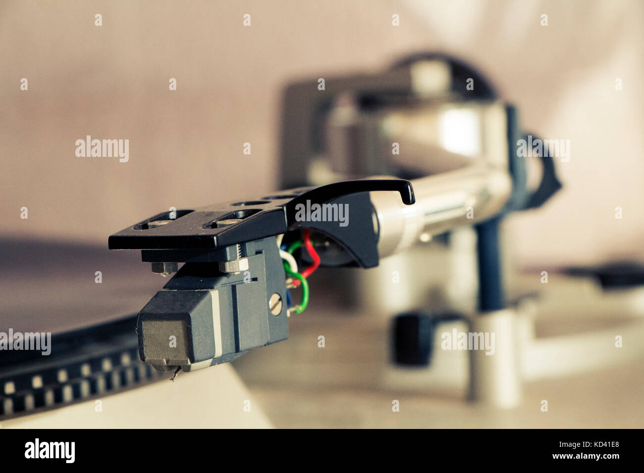 Turn table hi-res stock photography and images - Alamy