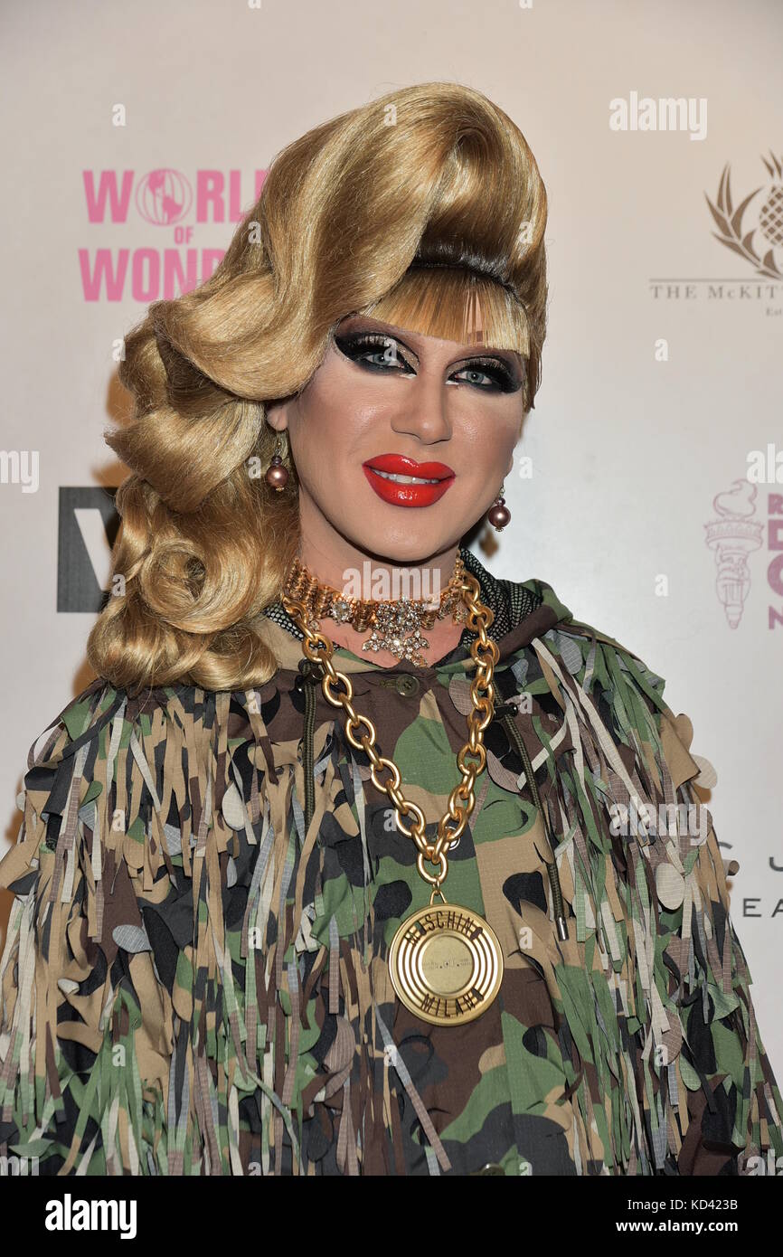 Ru Paul and Marc Jacobs host the Fashion Does Drag Ball Featuring ...