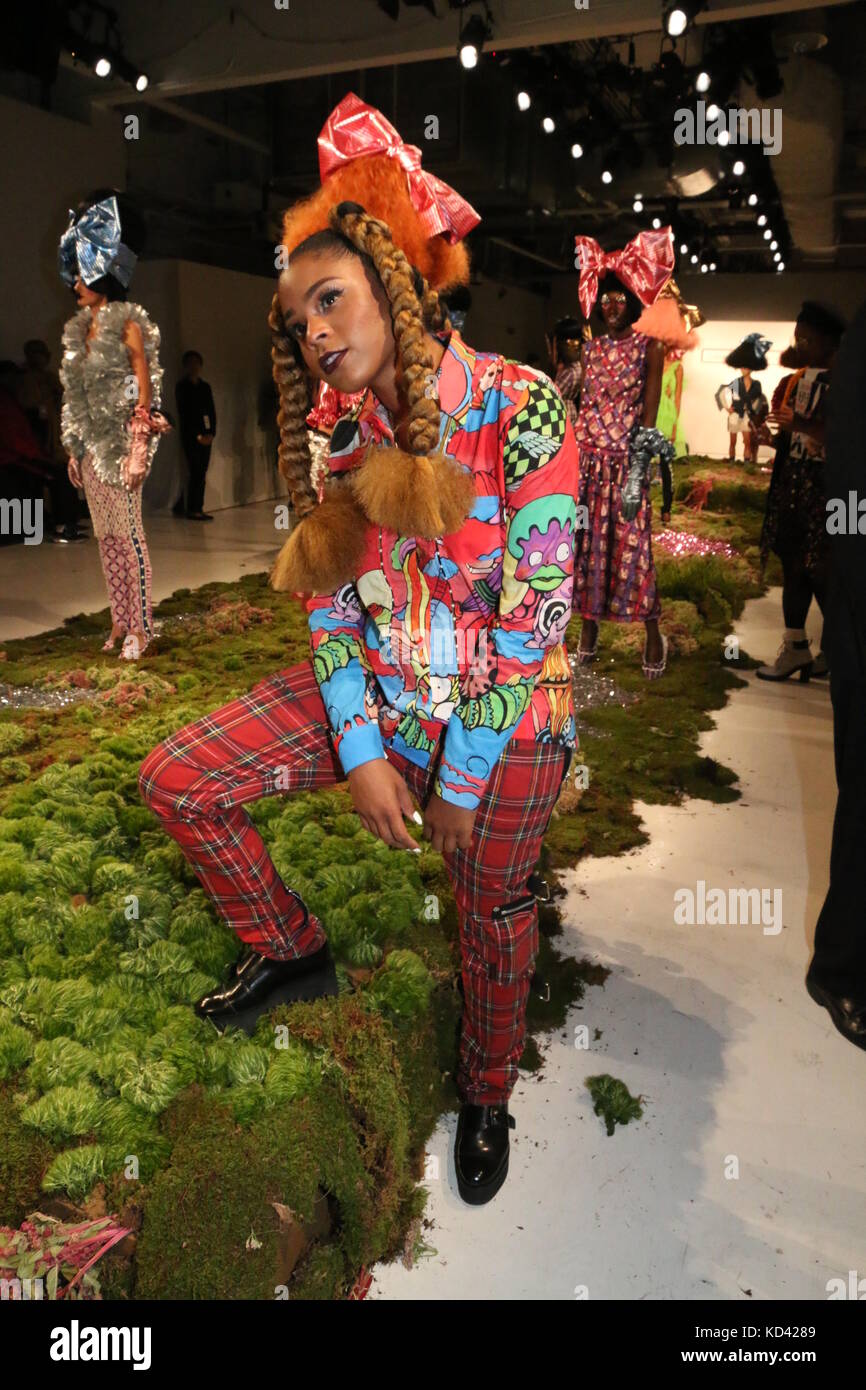 New York Fashion Week - Laurence & Chico - Runway Featuring: Atmosphere ...