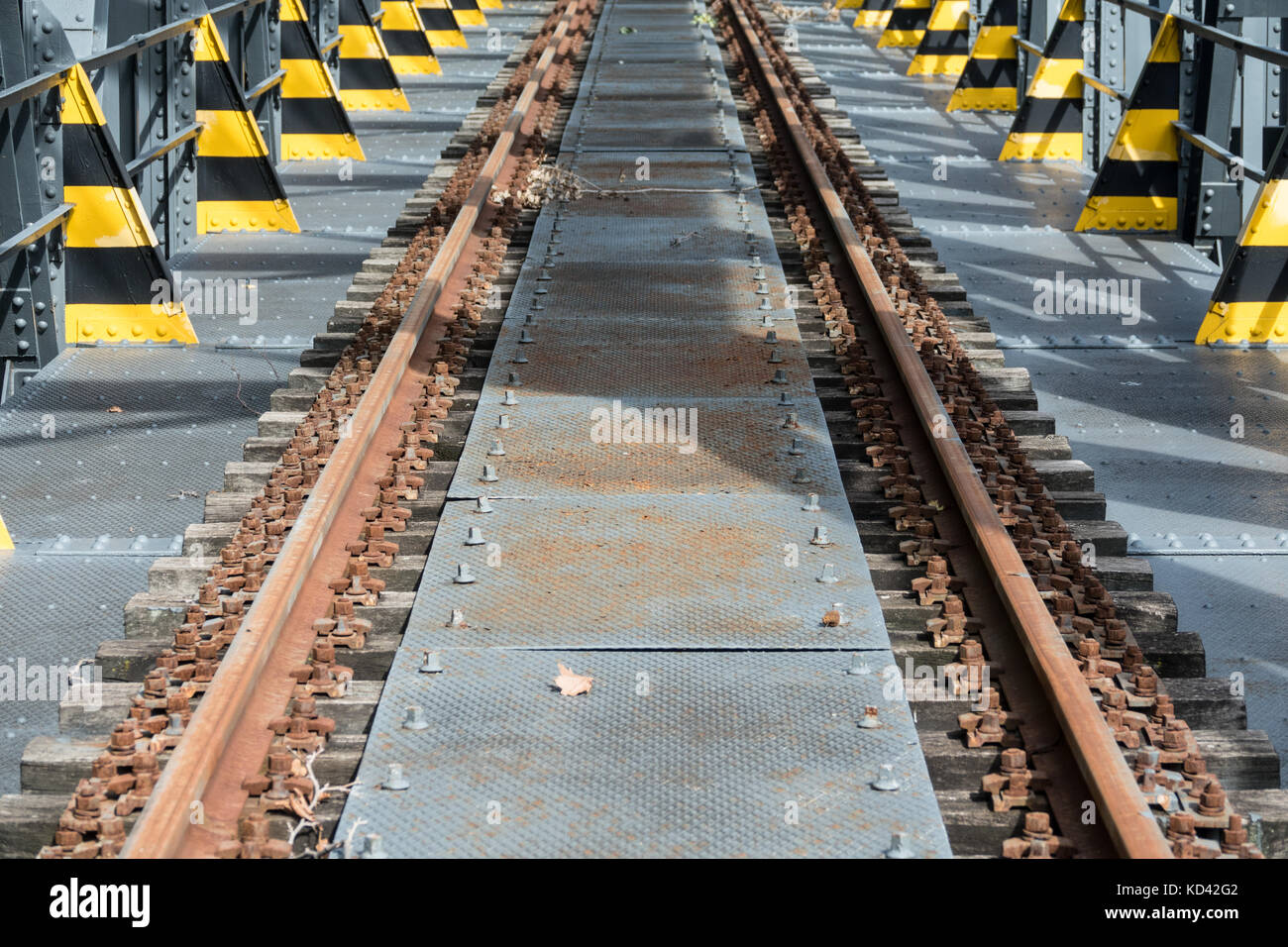 Parallel move hi-res stock photography and images - Alamy