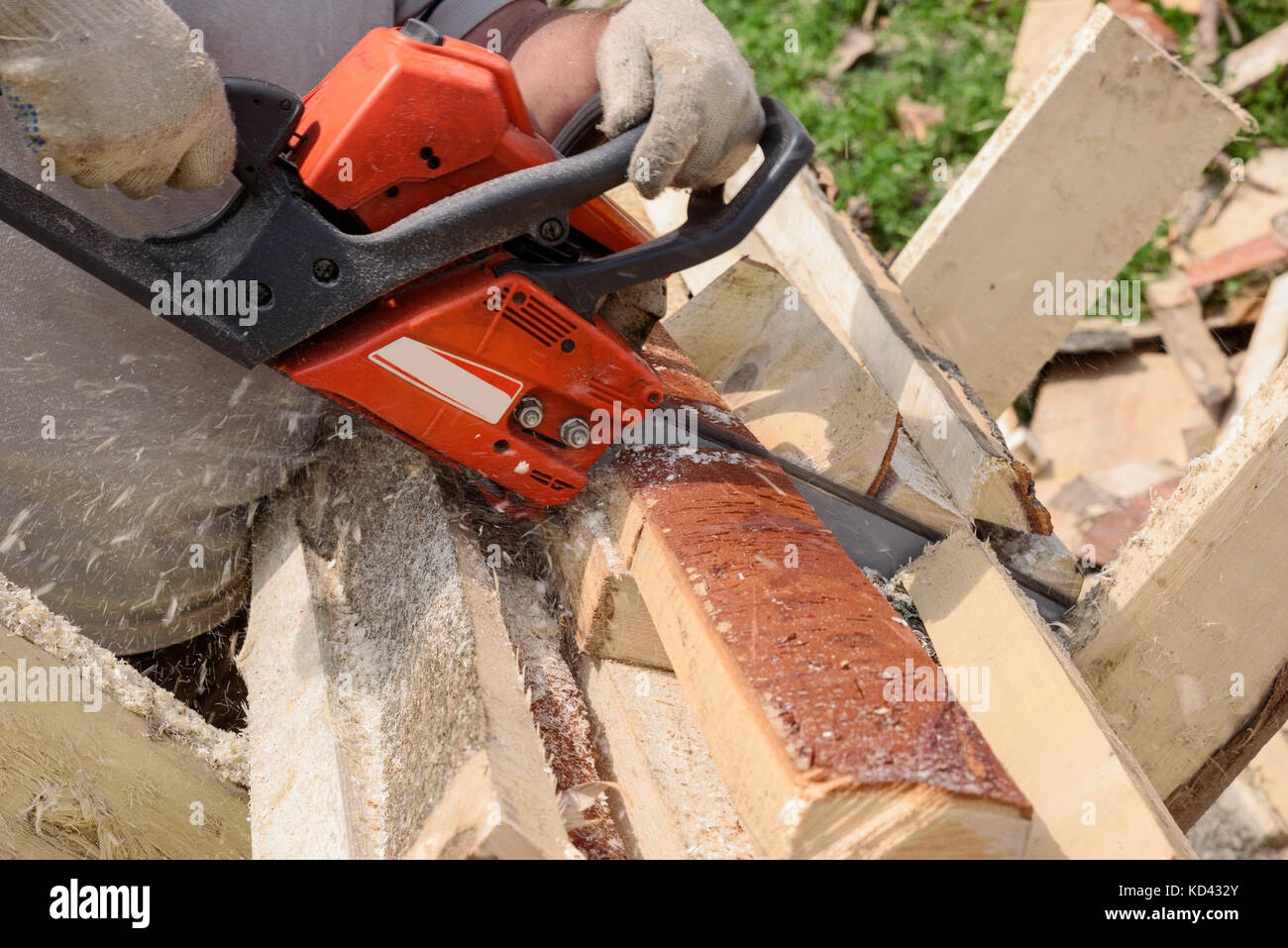 Power saws wood timber hi-res stock photography and images - Alamy