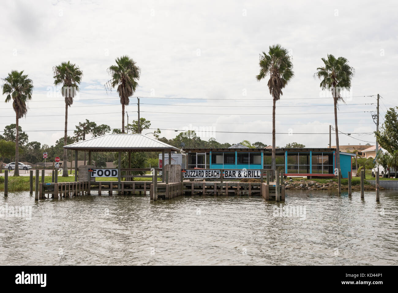 Buzzard Beach Bar & Grill Waterfront Dining on Lake Eustis, Florida USA ...