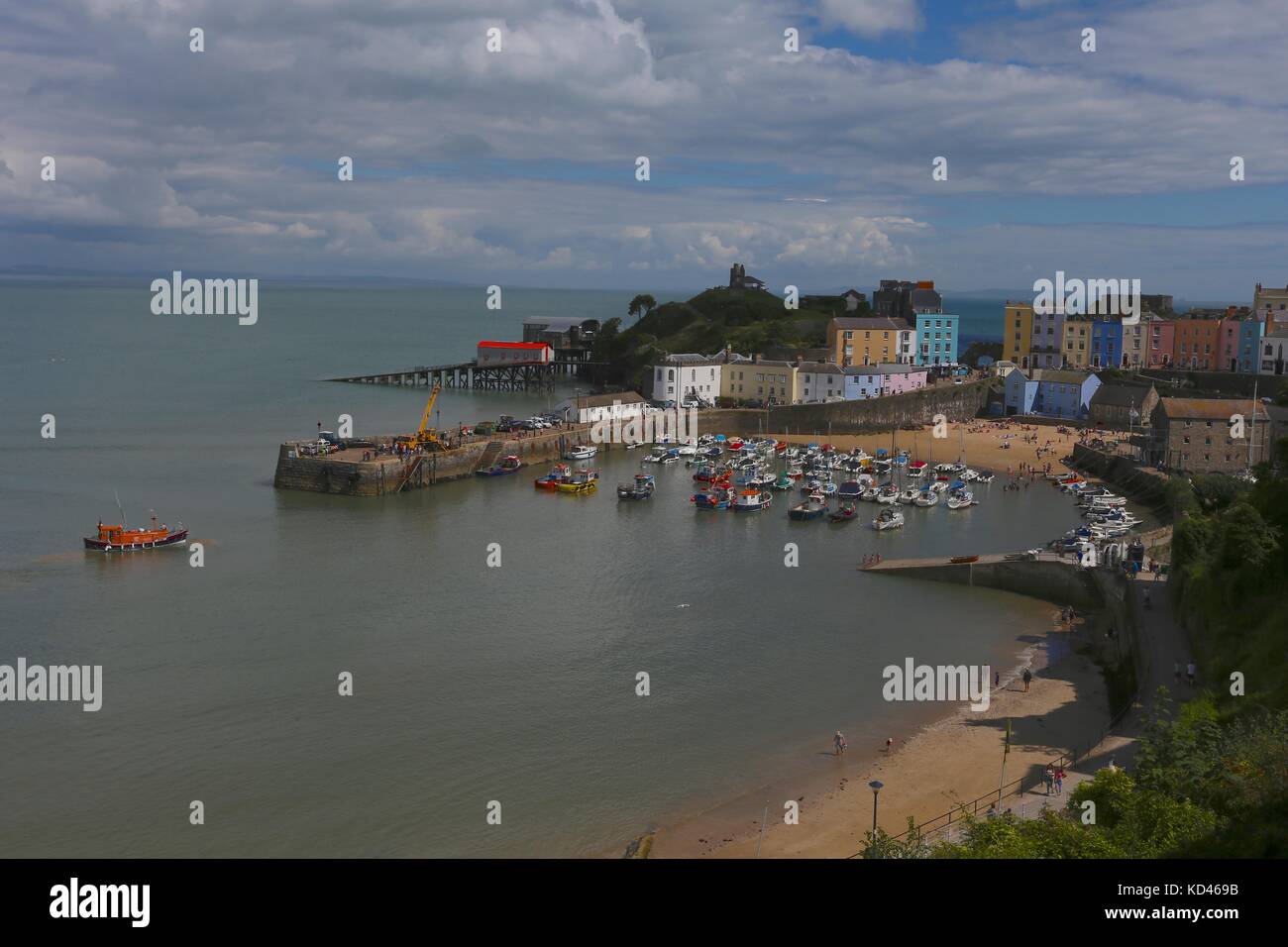 Tenby water festival hi-res stock photography and images - Alamy