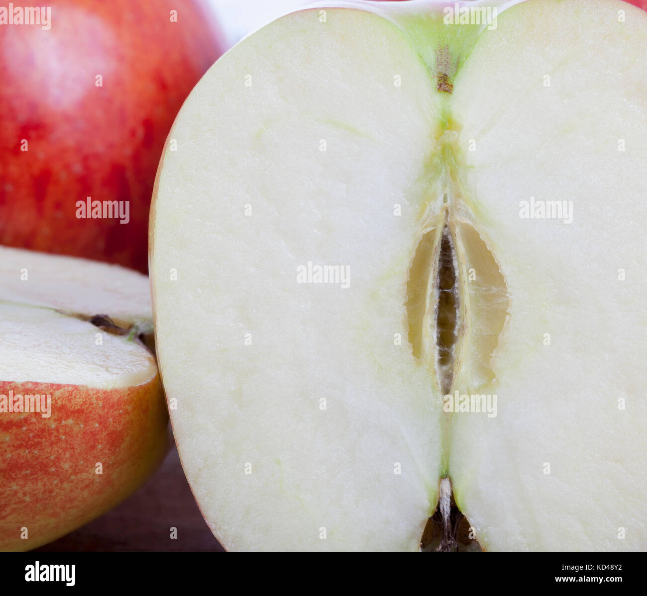 Halved green apple hi-res stock photography and images - Alamy