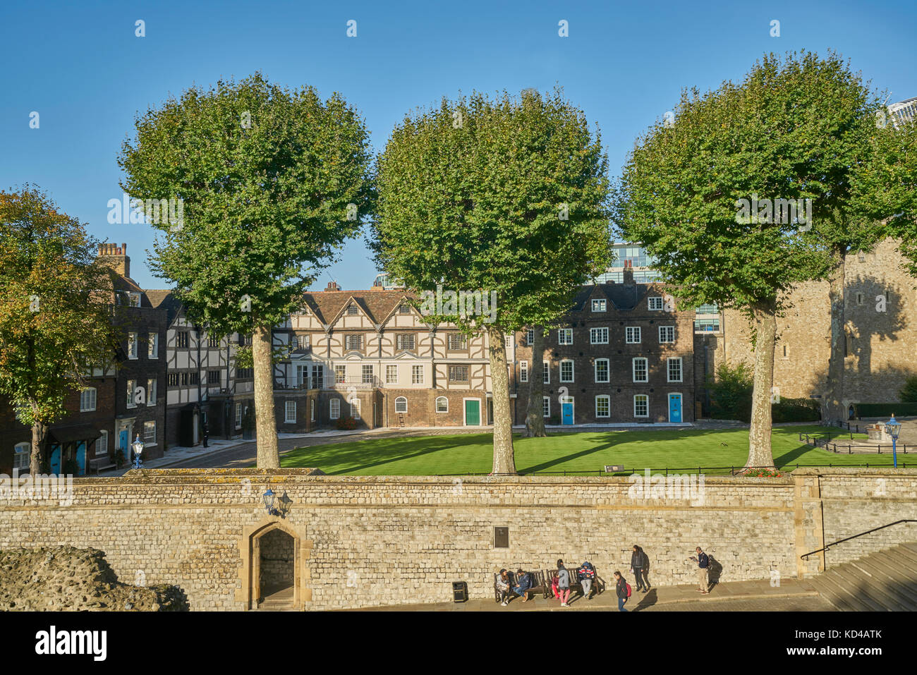 Tower green tower of london hi-res stock photography and images - Alamy
