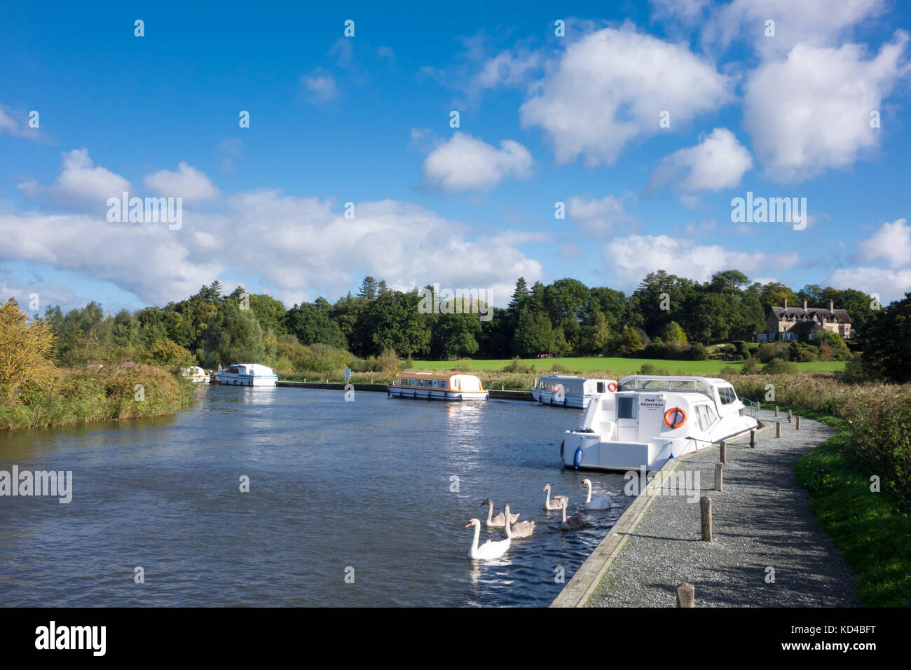 How Hill River Ant within The Norfolk Broads National Park Stock Photo ...
