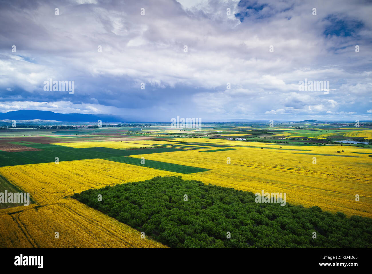 View clouds aerial view land hi-res stock photography and images - Alamy