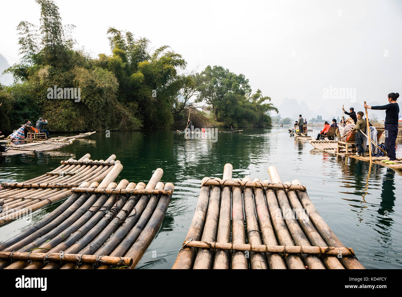 Raft rides hi-res stock photography and images - Alamy