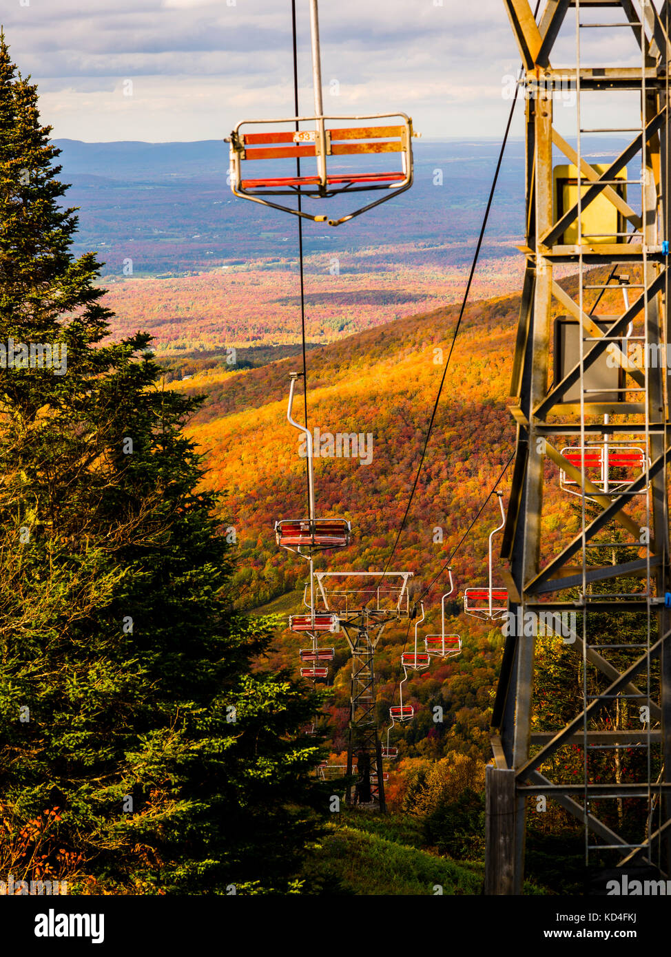 Mont sutton ski hi-res stock photography and images - Alamy