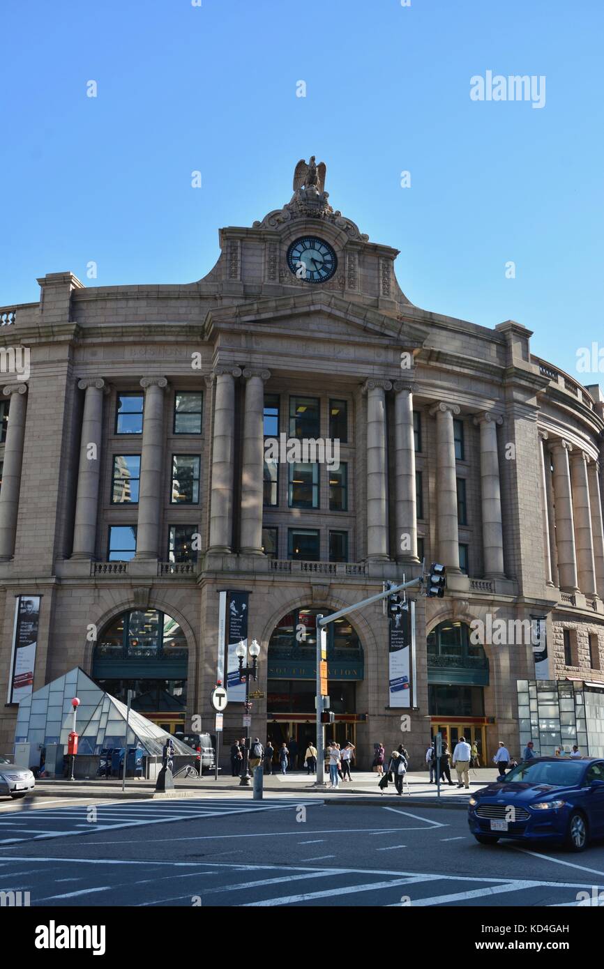 Boston Bus Station High Resolution Stock Photography and Images - Alamy
