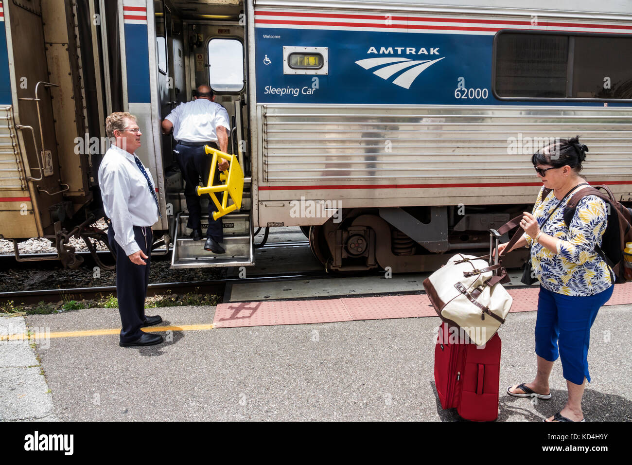 Orlando Florida,station,railroad,train,Amtrak,stop,adult adults man men ...