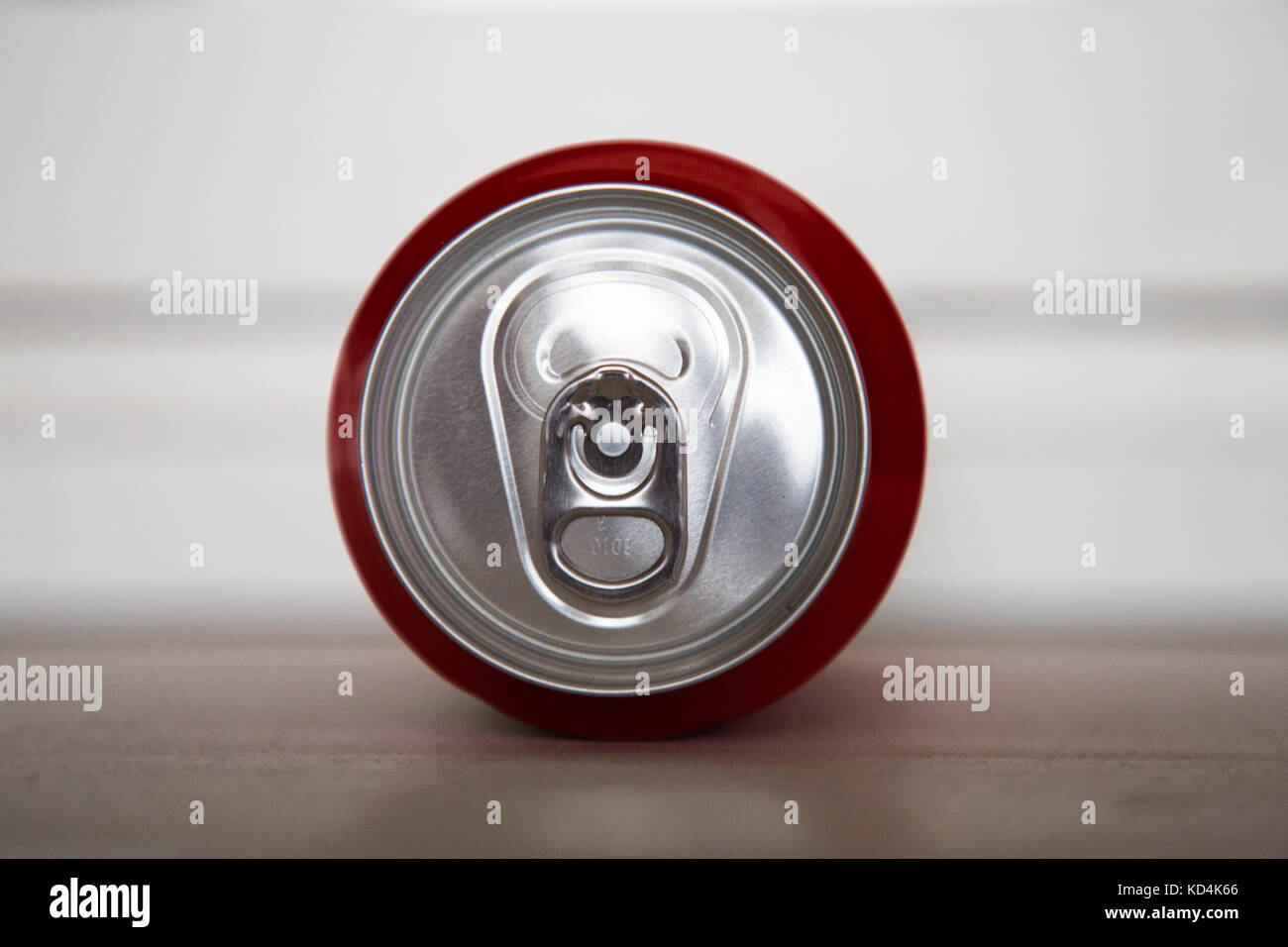 close up of top of can Stock Photo - Alamy