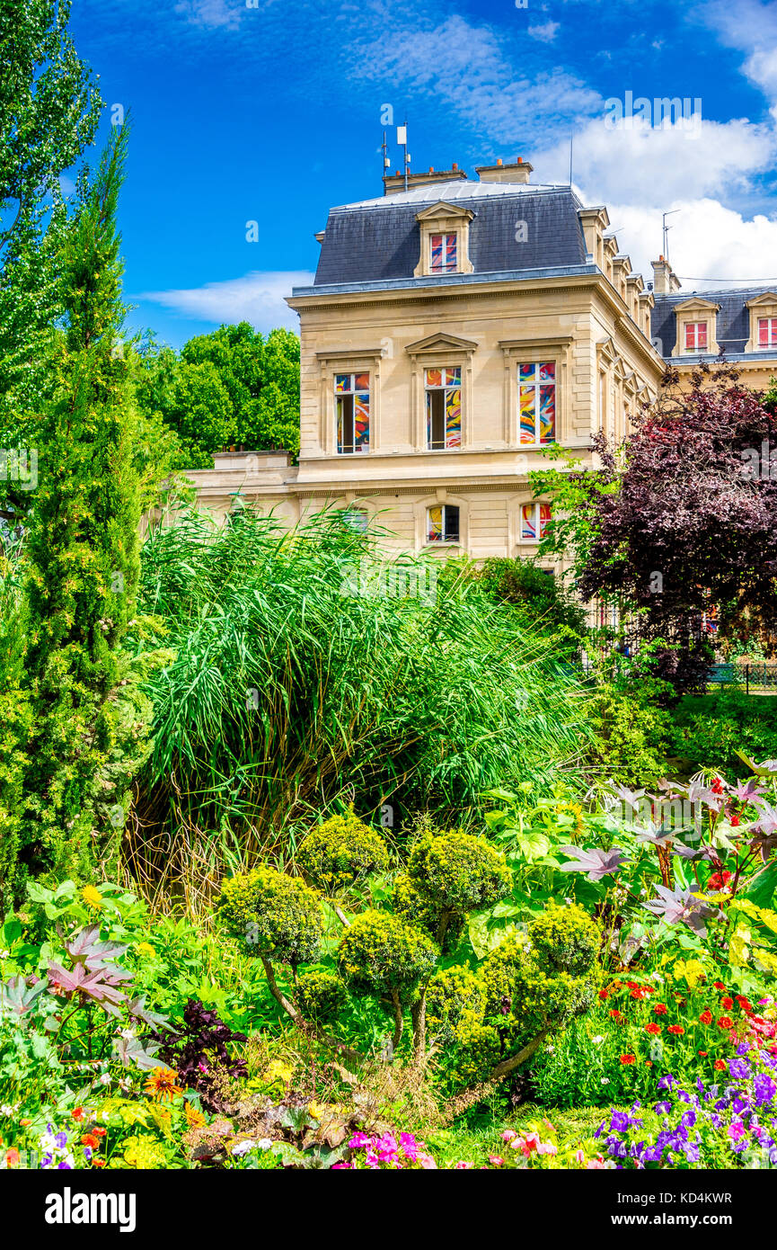 Square du Temple in Paris, France Stock Photo - Alamy