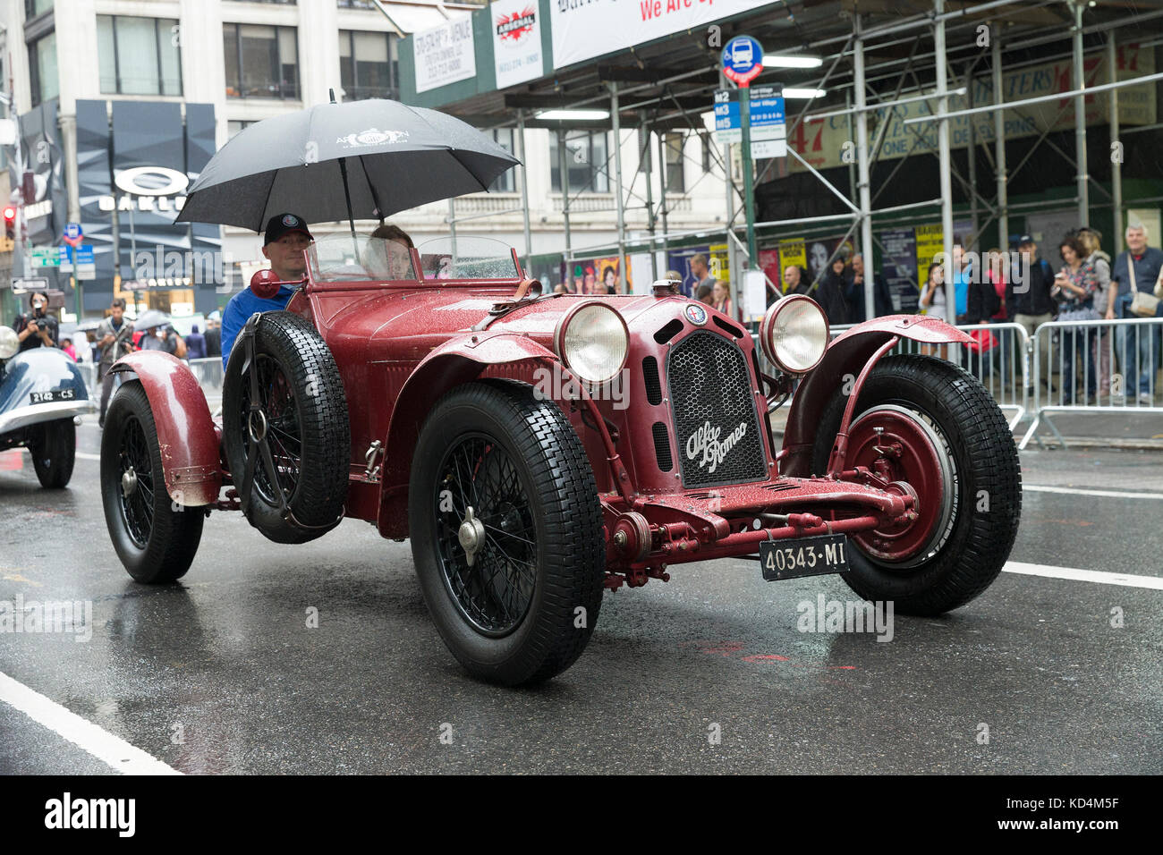 New York, United States. 09th Oct, 2017. Parade of Alfa Romeo cars ...