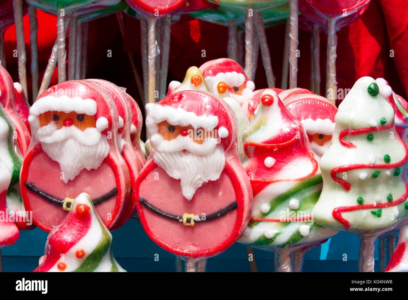 Rows of father christmas hi-res stock photography and images - Alamy