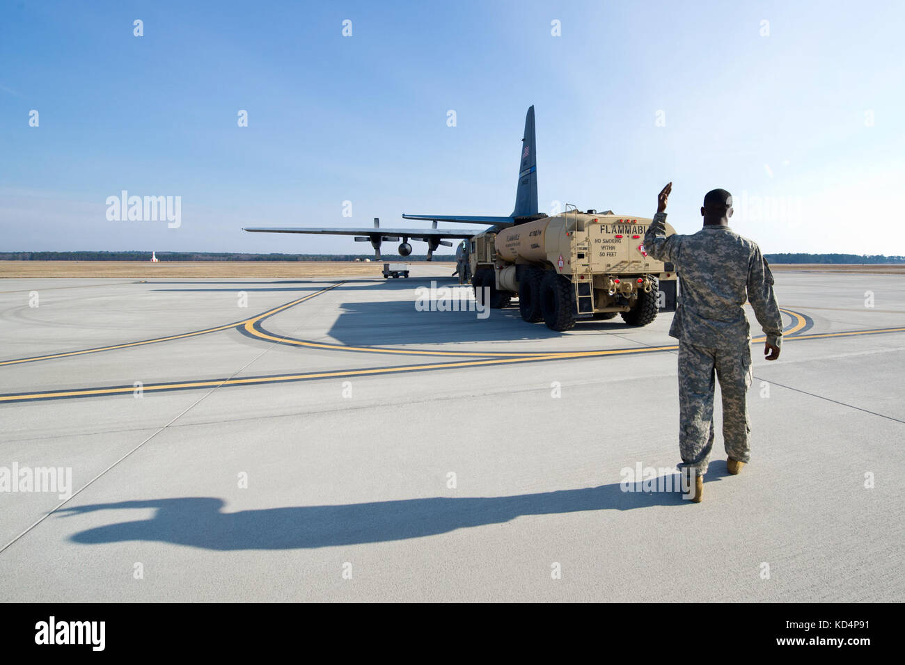 U.S. Army Soldiers from the 351 Aviation Support Battalion, South ...